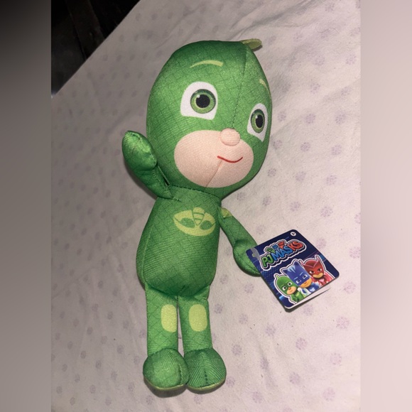 Hasbro | Toys | Pj Masks Greg Gekko Boy Green Plush Stuffed Toy 9 Gecko ...